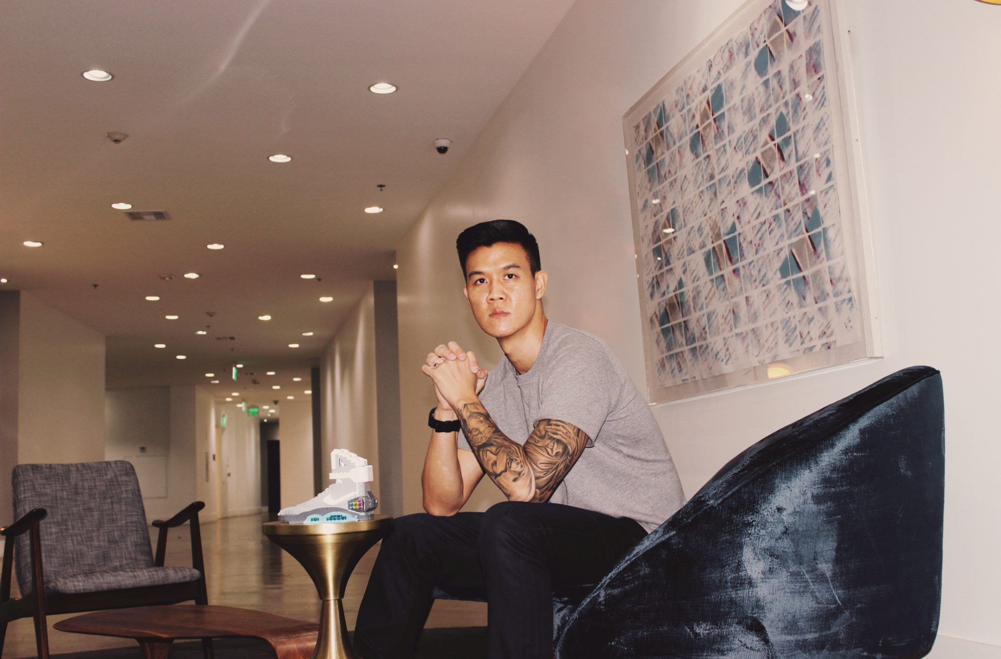 Tom Yoo NFT Artist Interview | CHIE on Nifty Gateway 4/10/22 | NFT ...